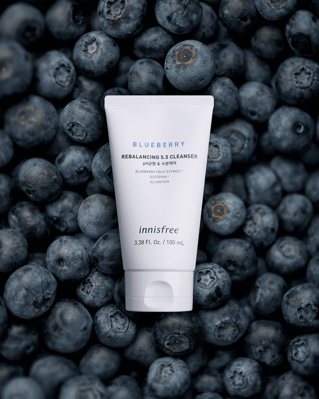 INNISFREE Blueberry Rebalancing 5.5 Cleanser
